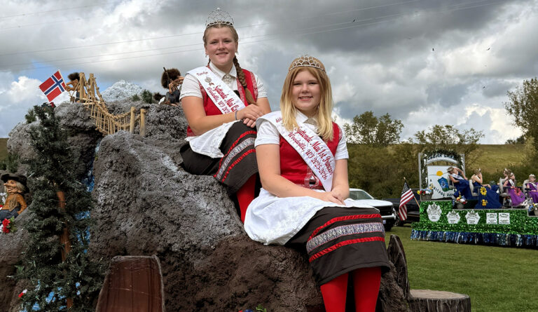 Queen’s Corner – Spring Valley Dam Days fun! - Western Wisconsin News