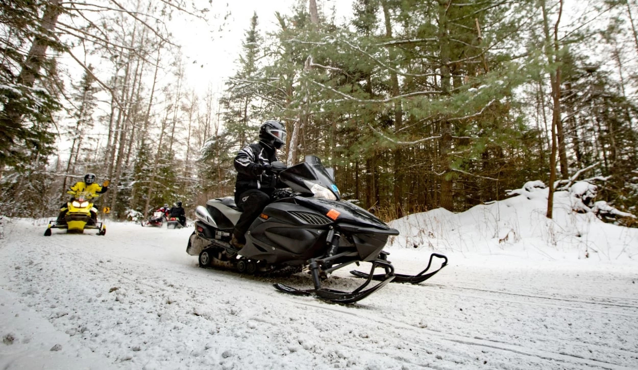 Snowmobile riders: Ride safe and sober this holiday season - Western ...